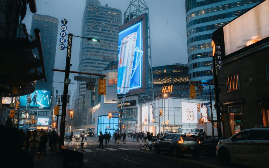 Pixel Pitch LED Screen Guide: Optimize Digital Billboard Displays