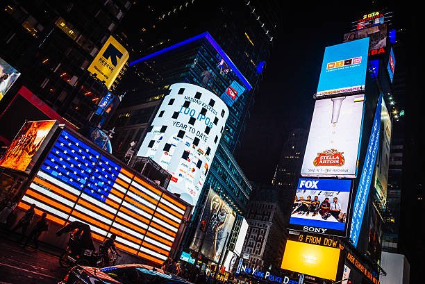 LED Displays for Holiday Landmarks: Attracting More Visitors